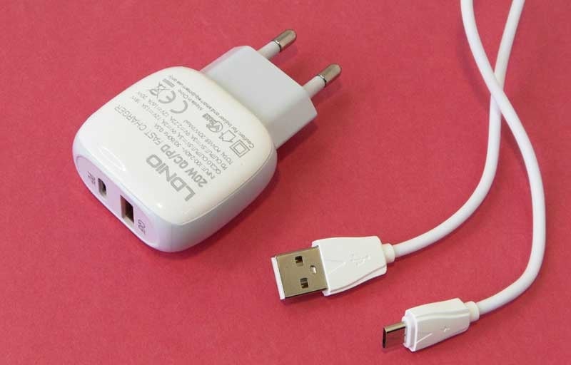 Адаптер 5V/3.0A USB-A + USB TYPE-C 20W | Tpetrov.com