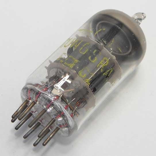 Радиолампа ECF82 | Tpetrov.com
